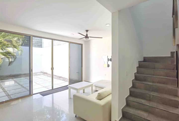 Beautiful Casa Parque La Ceiba Front. - Playa del Carmen
