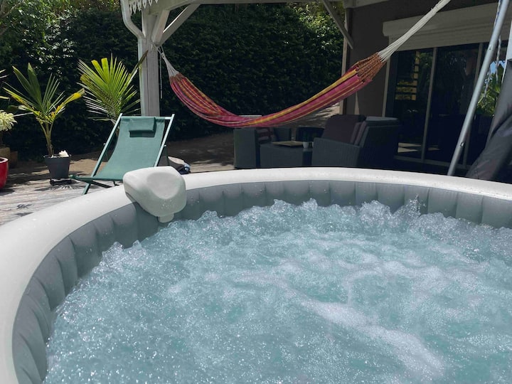 Zen House Cosy &Jacuzzi Dans Cadre Verdoyant - Fort-de-France