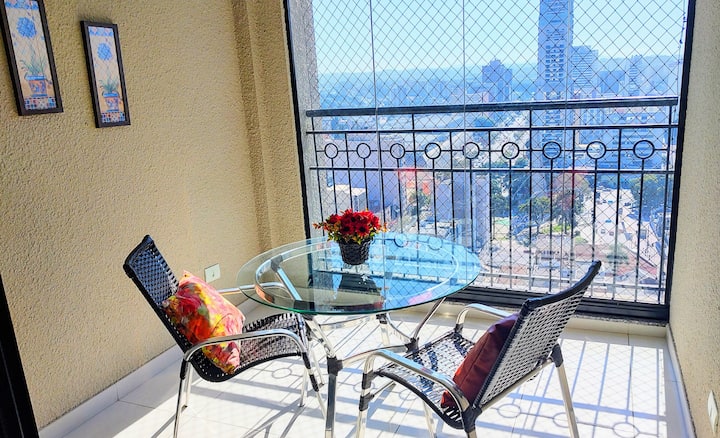 Apartamento Maravilhoso No Centro Com Garagem - Curitiba