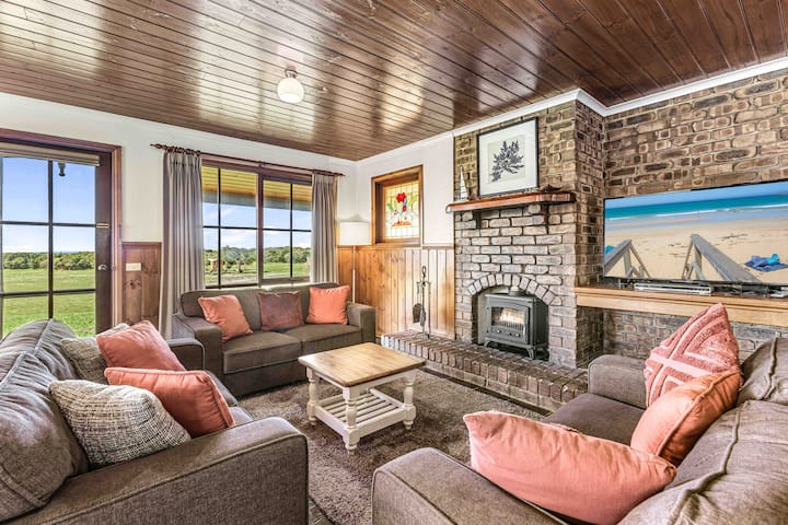 Apollo Bay Cottages - Hopetoun Cottage - Apollo Bay