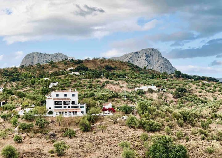 Mountain Cortijo 3 Pools Sleeps 16 - Casabermeja