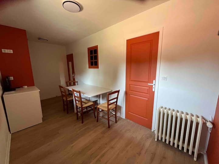 Appartement 2 Climatisé Lits 160, 120, 90 - Lussac-les-Châteaux