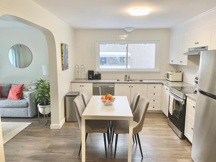 Elegant 3 Bedroom In Dundas - Hamilton