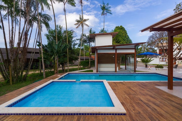 Casa Caiçarinha Perto Do Centro Com Ar E Piscina - Paraty
