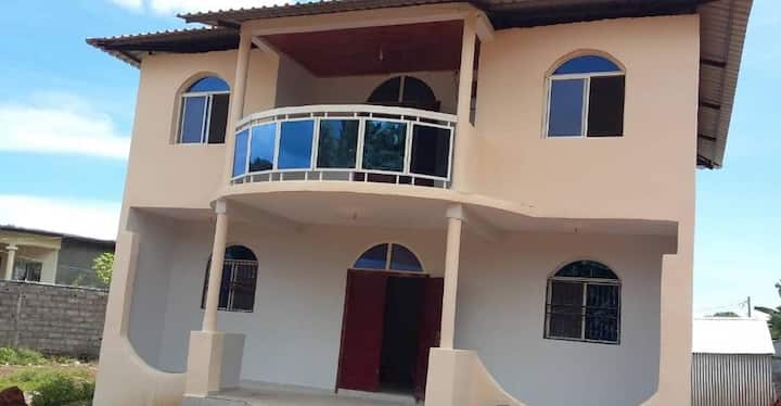 Cosy Home Solar Moroni - Comoros