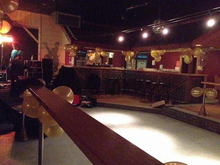 Pub And Disco, Sleeping And Events - Bryne
