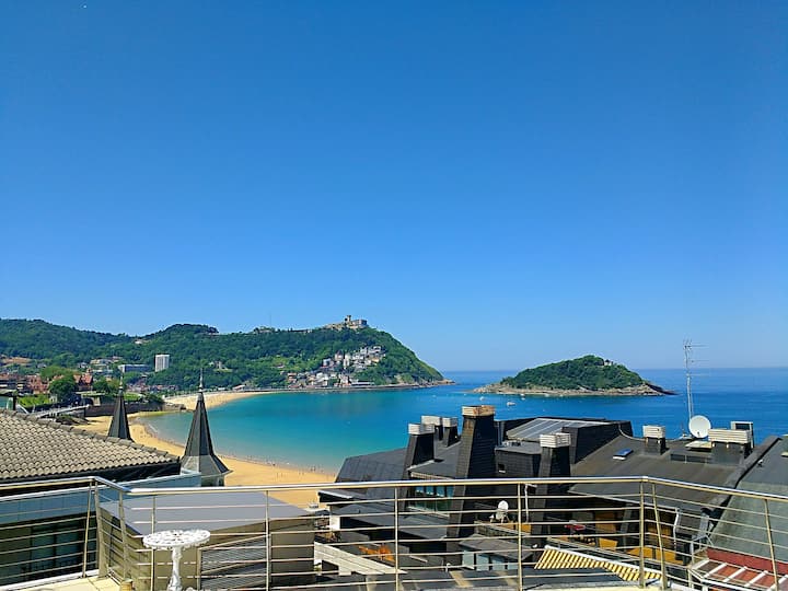 Amazing Villa Over La Kontxa Beach - Donostia-San Sebastián