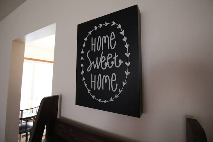 Home Sweet Home - For Short Stays Or Longer Leases - Lincoln, NE