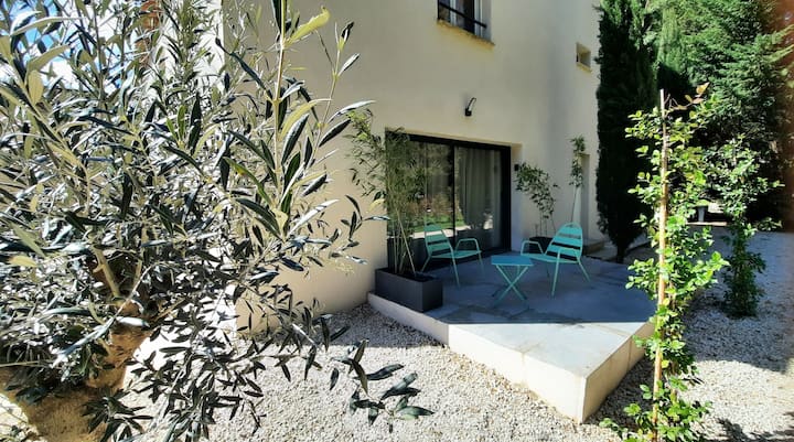 Ginette Et Marcel 
 Location 
St Remy De Provence - Maussane-les-Alpilles
