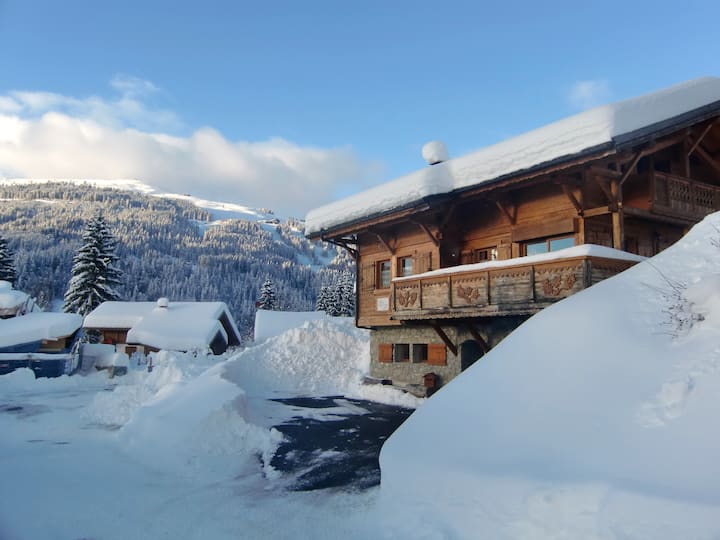 Chalet Novelin, Hot Tub & Sauna In Quiet Location - Les Gets