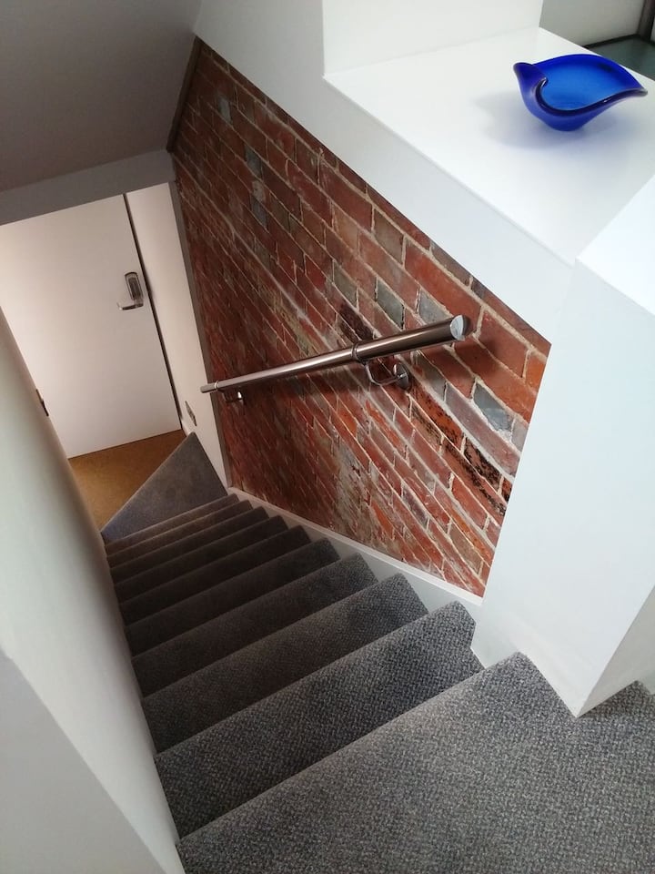 1 Mile From Goodwood! New Modern Room. - Chichester