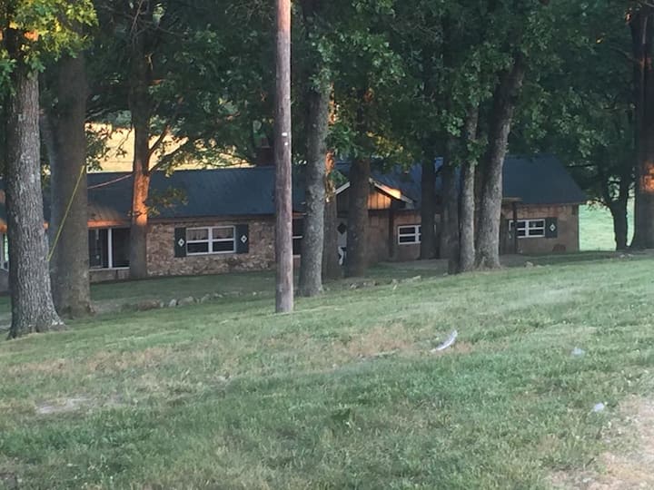 Peaceful cabin by the Huzzah and Mark Twain Forest - Cabins for Rent in ...