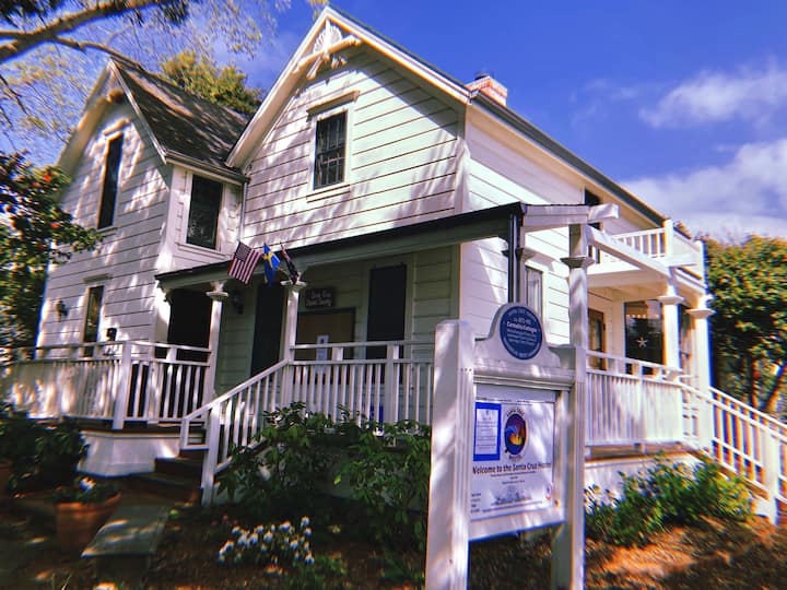 Spacious 4 Br Cottage Near The Beach - 3 Min Walk - Santa Cruz, CA