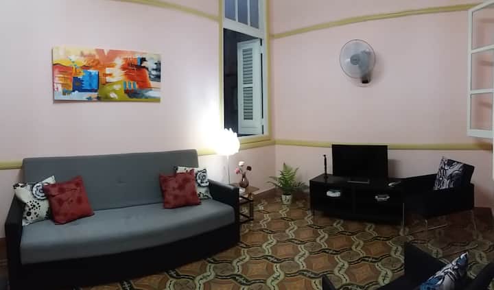 Comfortable 1-bedroom Apartment In Central Havana - Havana