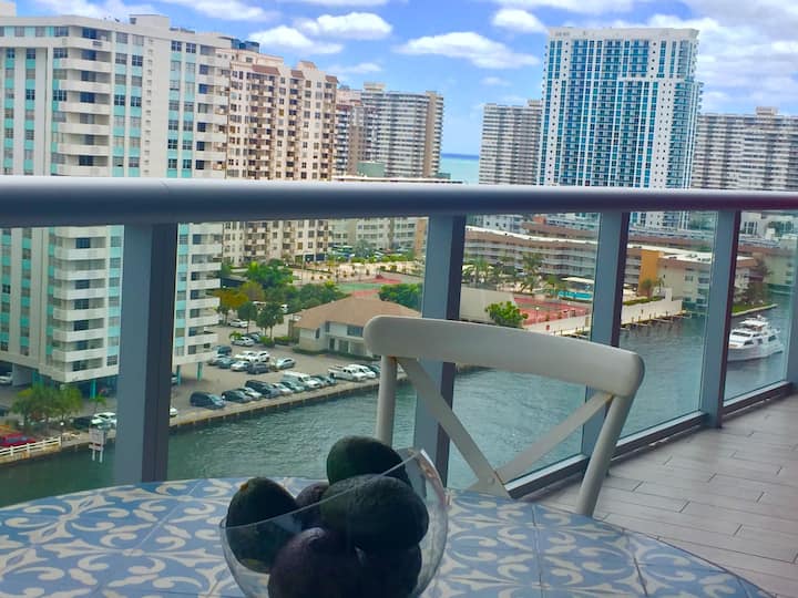 Lieu Spacieuse Et Belle Pour Vacances En Famille - Hallandale Beach, FL