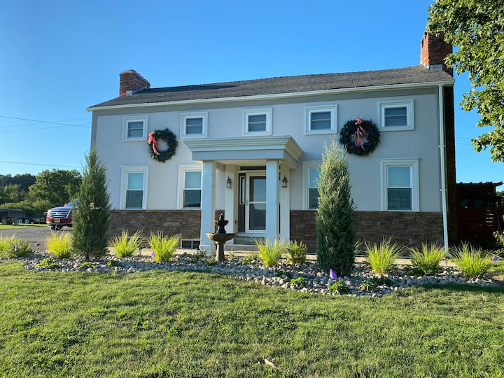 Villa Santa Lucia ....Piece Of Italy In Upstate Ny - Thacher State Park, Voorheesville