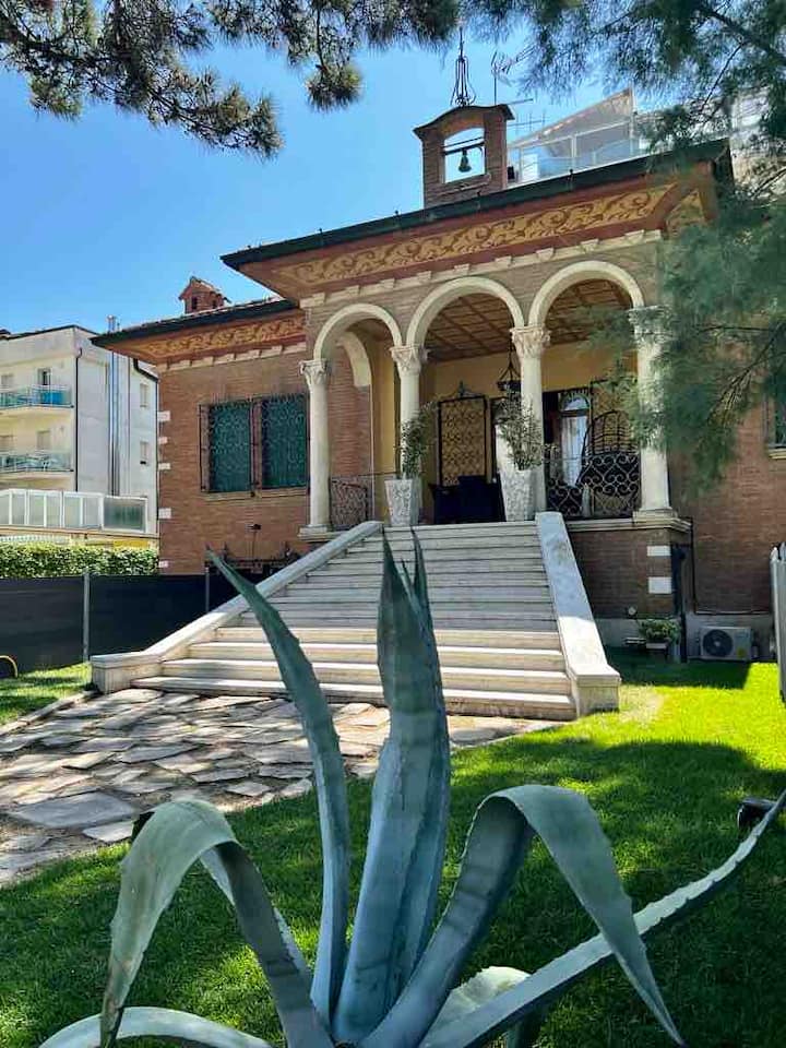 Villa La Campanella (Porzione Centrale ) - Milano Marittima