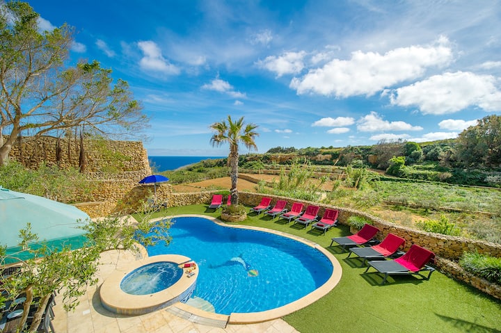 Villa Soldanis 6 Bedrooms - Malta