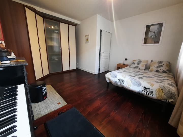 Agréable Chambre Dans Appartement Avec Jardin - Bar-le-Duc