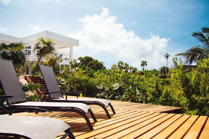 Coral Beachside – Private Beach Resort - The Bahamas