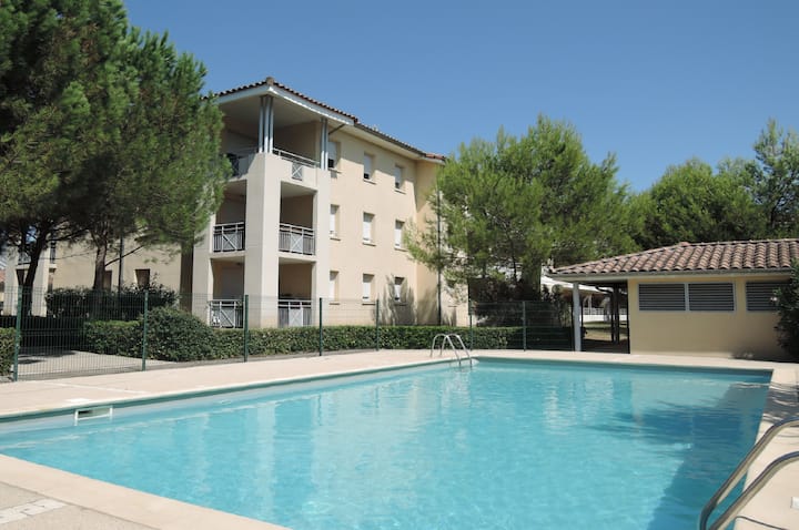 T2 Résidenciel Avec Piscine Et Garage + Wifi Fibre - Carpentras