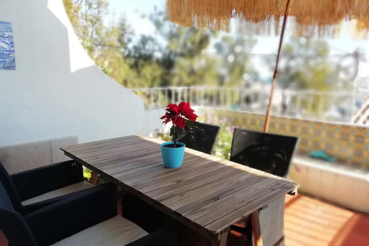 Blue Sky , Sunny House From Sunrise To Sunset . - Albufeira