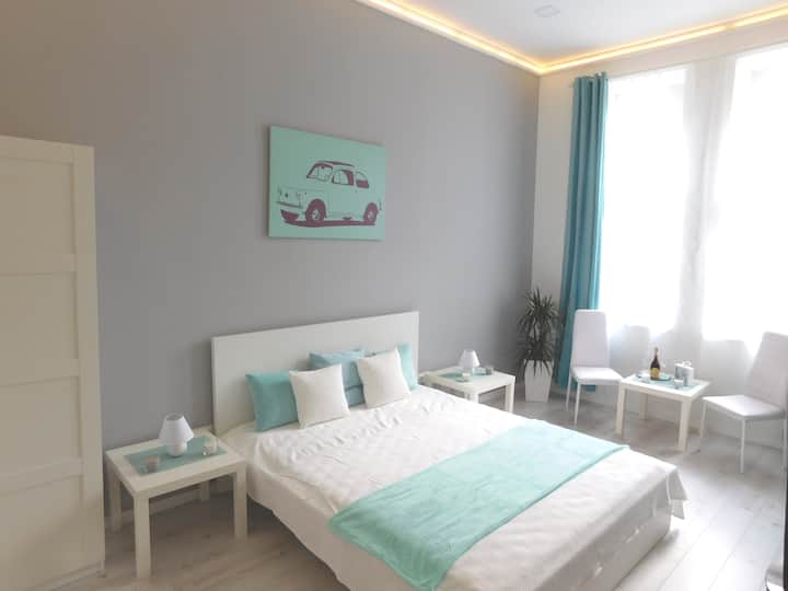 Spacious Apartment+3bedrooms+a/c+free Wifi - Budapest