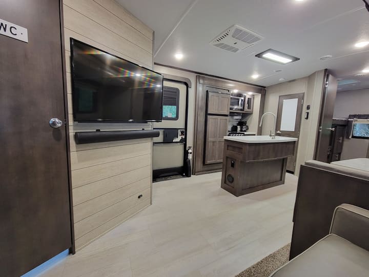 Heated Winter Hideaway Near Revy - Revelstoke