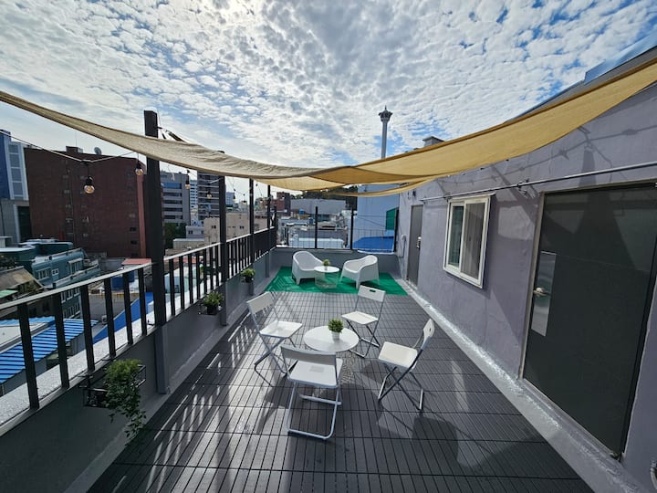 Hotel 40step Private Rooptop(테라스 흡연가능, 넷플릭스 무료) - Busan