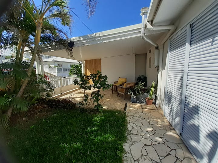 Joli Studio Avec Jardin Et Terrasse Proche Plages - Nouméa