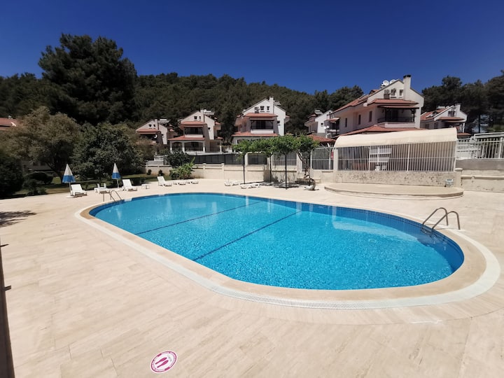 ÇAm Ormanı Içinde Havuzlu Daire - Ölüdeniz