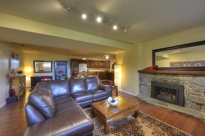 Cozy & Fabulous Near Down Town Victoria - Victoria