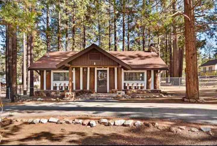 Prime Location Near Village And Skiing - Big Bear Lake, CA