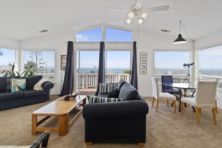 Ocean View 3 Bedroom Home With Deck & Game Room - Cayucos, CA