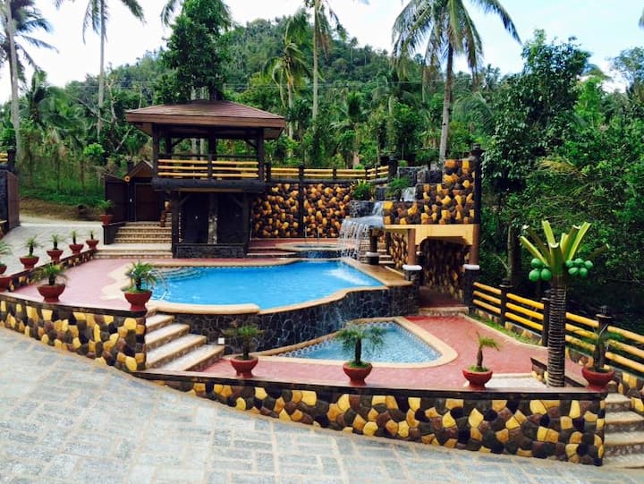 Top 6 Airbnb Vacation Rentals In Cuenca, Philippines | Trip101