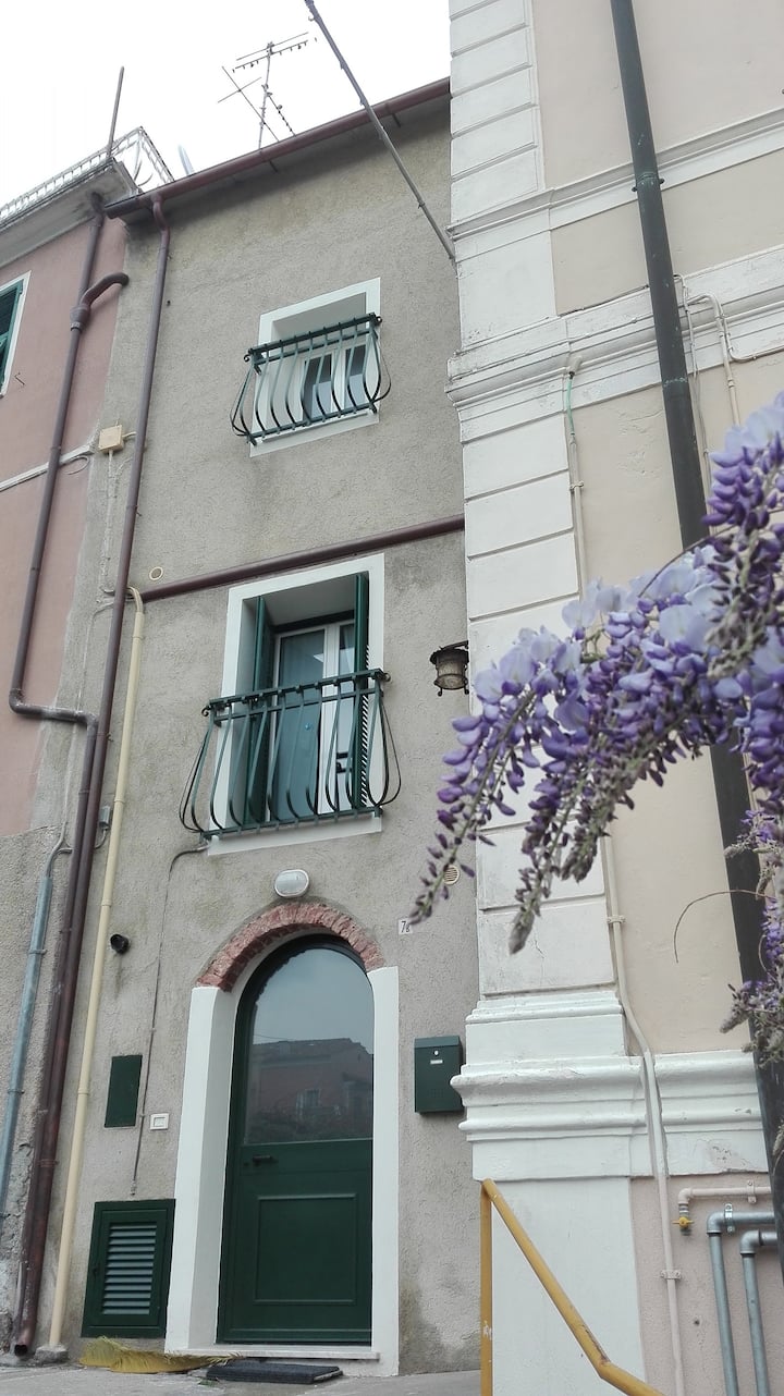 Dimora  Tipica Gorra Finale Ligure  (Savona) - Noli