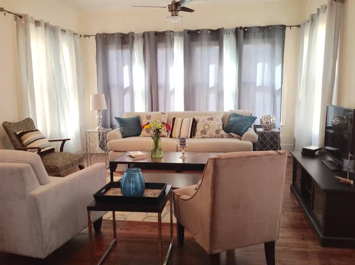 Chic Craftsman - Stay In Style Walk To Notre Dame - South Bend