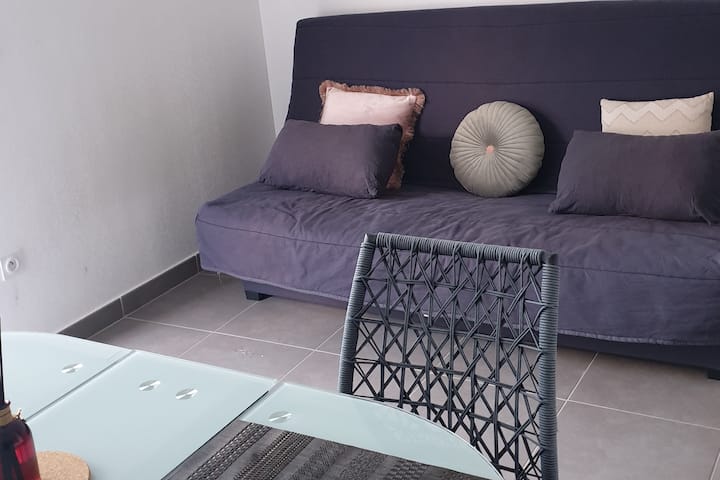 Studio Dans Résidence Récente - Corte