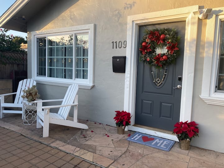 Spacious 3 Br Pet Friendly Near Aquarium/beach - Seaside, CA