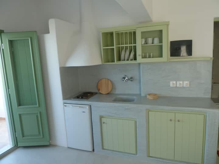 Studio For 3 Persons - Ios