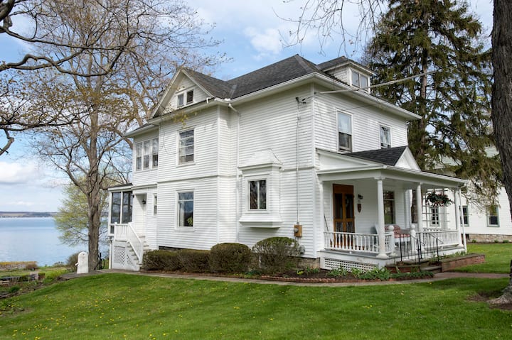 Family Friendly Village Lake House - Aurora, NY