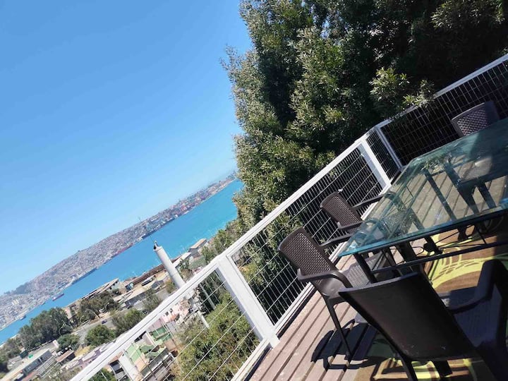 Casa Con Terraza Hermosa Vista Al Mar - Valparaíso