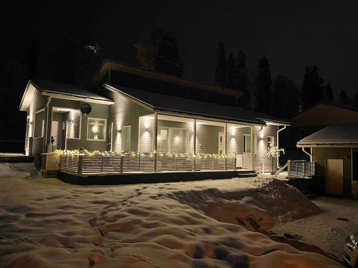 Child-friendly & Well-equipped House With Jacuzzi - Rovaniemi