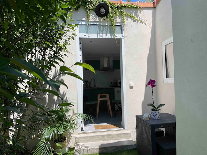Charmant Deux Pièces Proche Mer Et Centre Ville - Antibes