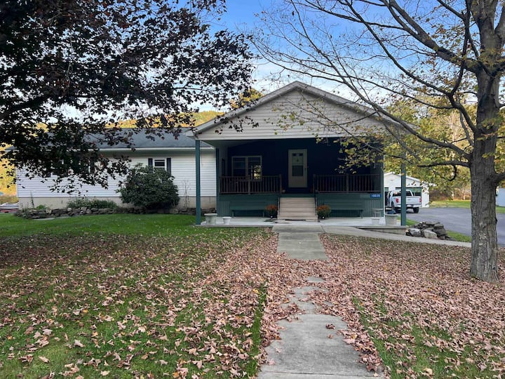 Cozy 4br Home W/ Mountain Views + Firepit - Hills Creek State Park, Wellsboro