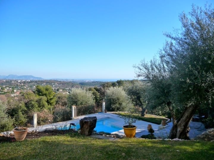 Rez De Jardin Indépendant Avec Piscine Privative - Vence