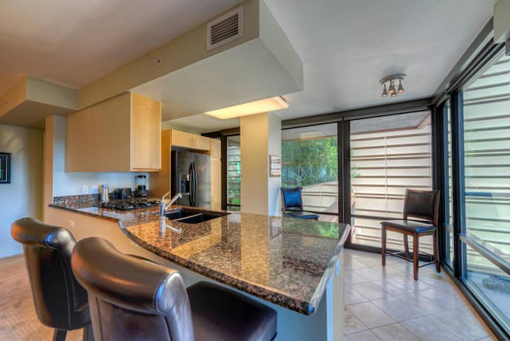 Condo Magnifico In The Heart Of The Biltmore - Phoenix, AZ