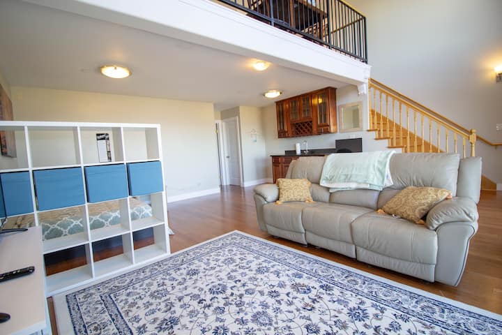 Loft Style Bright And Spacious Private Suite - San Francisco, CA