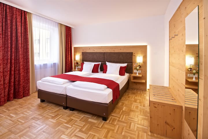 Modern Two Bedroom Apartment - Múnich