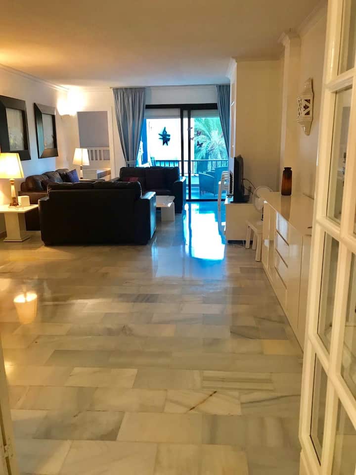 Belle Pte Résidence Privé , Rénové Jardin Piscine - Marbella